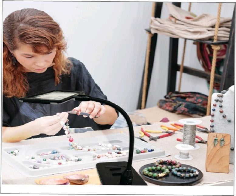 MagniPros Stand Magnifier with LED Lighting and Charging Port ...