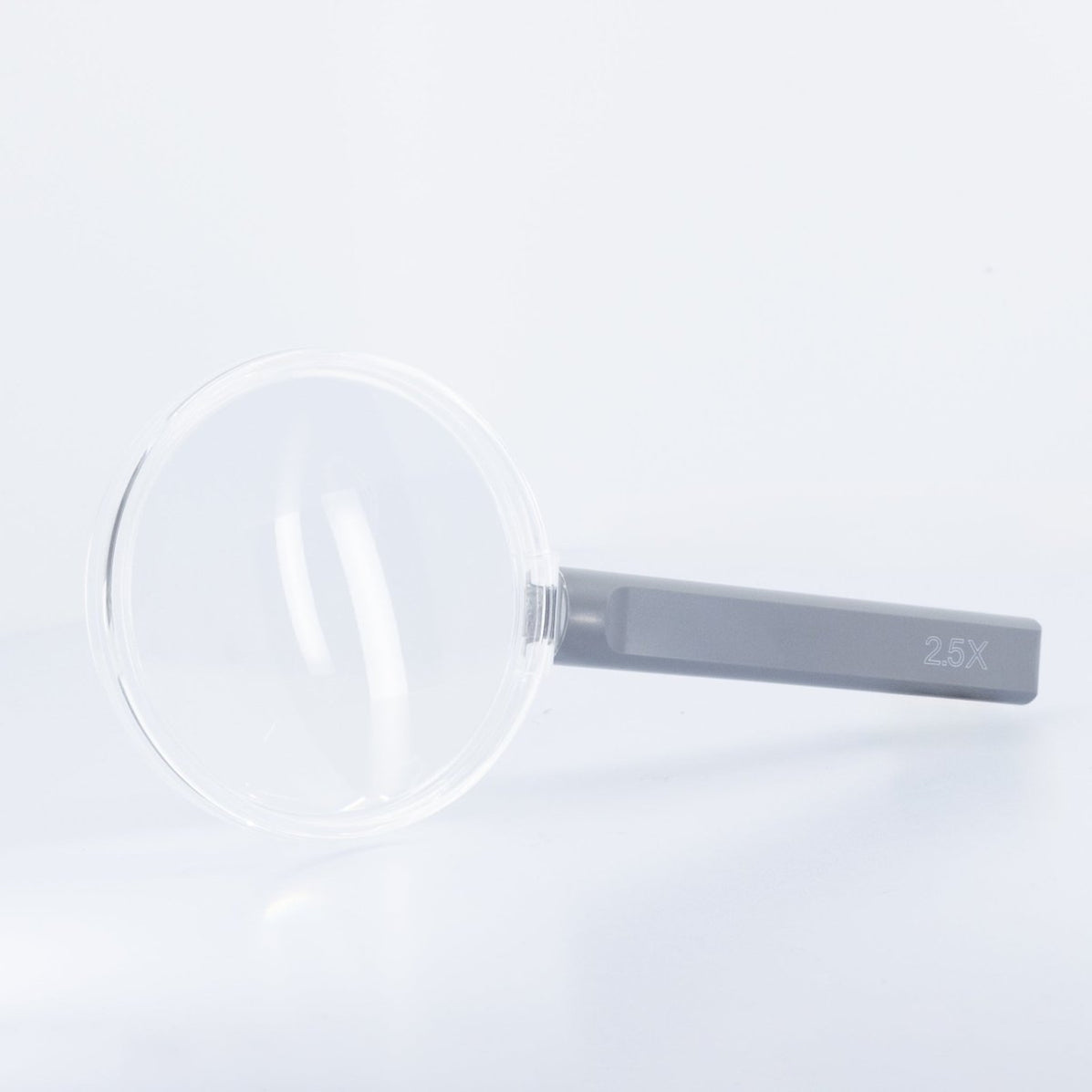 Visomed hand held magnifier 2.5X, 80mm — Magnifiers NZ